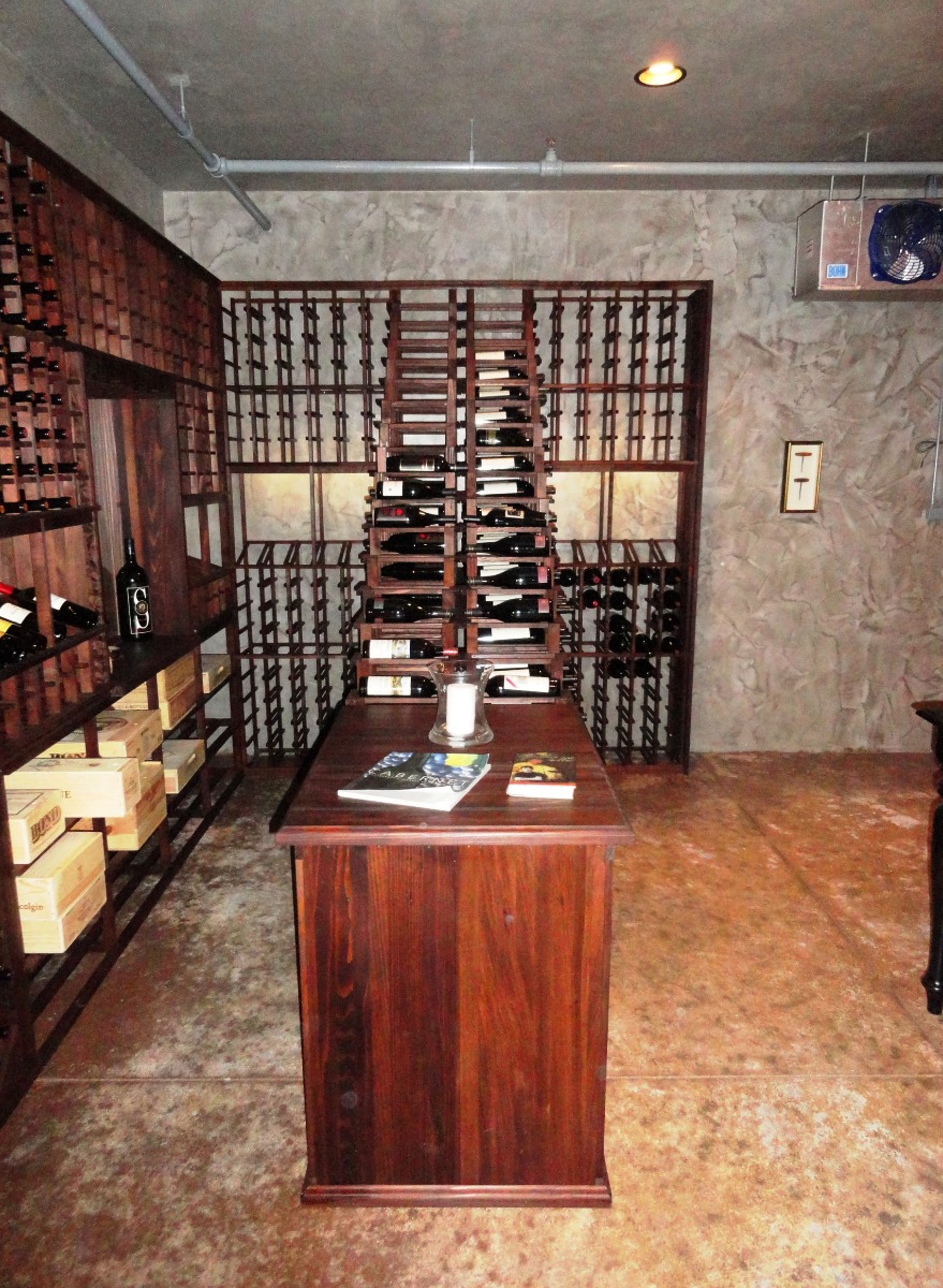 Healdsburg / Sonoma, California Custom Wine Cellar and Tasting Room